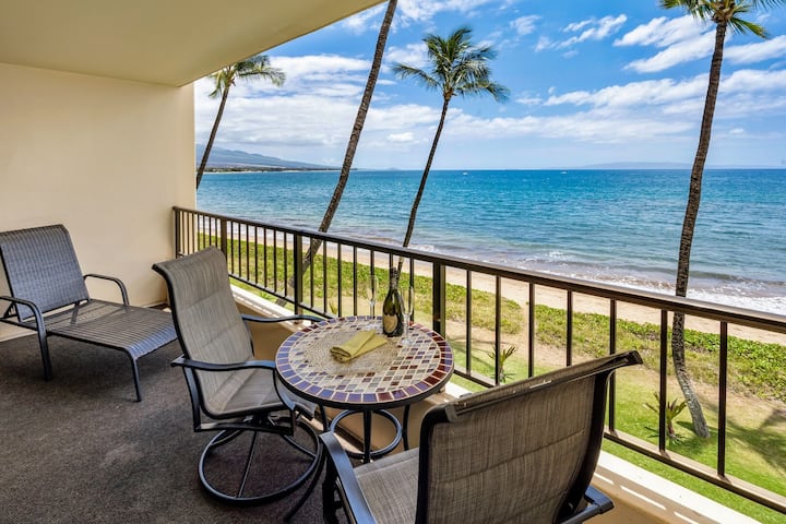 Ocean Views Over Sandy Beach And Heated Pool - Kahului, HI