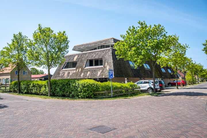 4-person Apartment Taling In Buren On Ameland - Nes