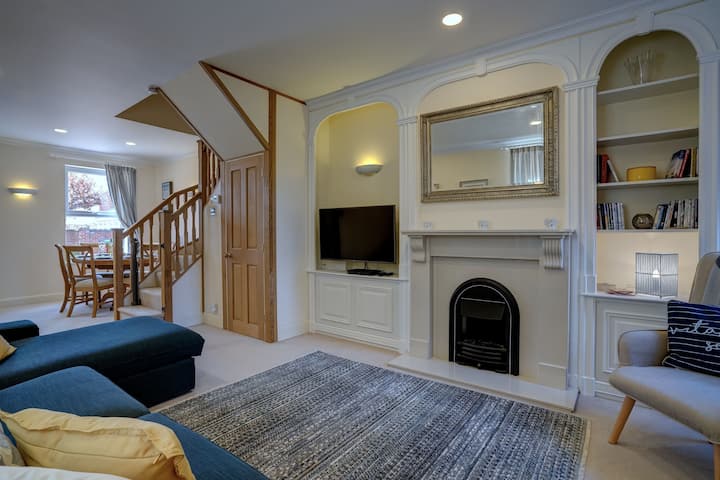 Spacious Coastal Cottage Close To Beach & Dunes - Winterton-on-Sea
