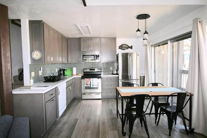 Spacious, Upgraded Condo In Sierra Park Villas - Sierra Nevada Mountains, California
