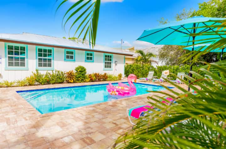 558 Sea Glass Cottage | New Pool | Mins 2 Beaches - Clam Pass Park, Naples