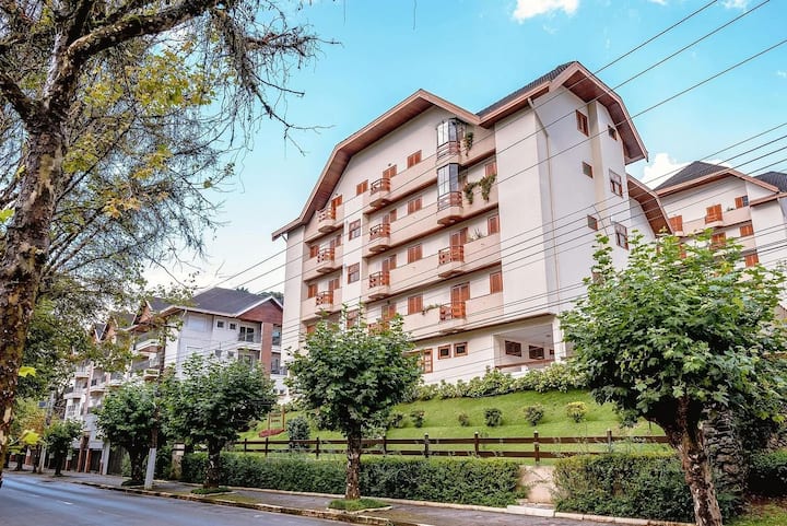 Apto No Centrinho De Capivari | Wifi + Lareira - Campos do Jordão