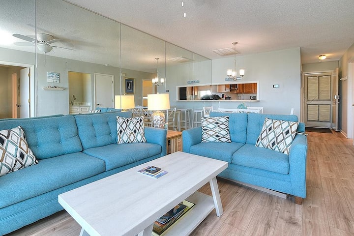 Experience Ocean Views At Oibv 1609-the Capt Perch, A Cozy 2br Condo In Oak Island. - Bald Head Island, NC