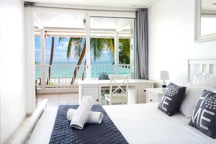 Villa 5 Ch Sur La Plage Du Diamant - Martinique