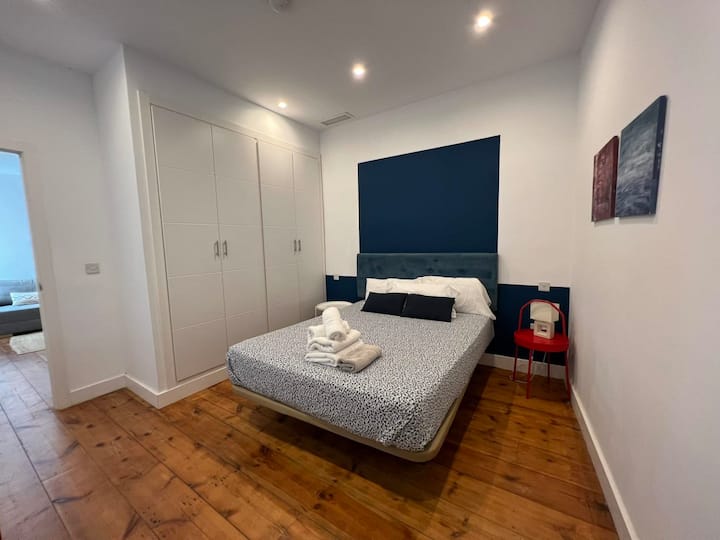 Modern 1br With Rooftop Terrace In The City Centre - Gibraltar
