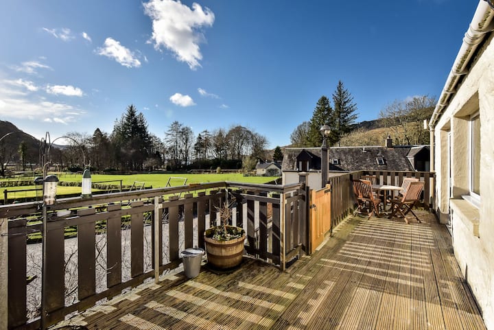 Elevated Apartment With Pool And Tennis  Access - Loch Awe
