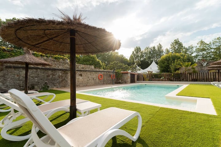 Somo. Apartamento En Villaverde De Pontones. - Solares