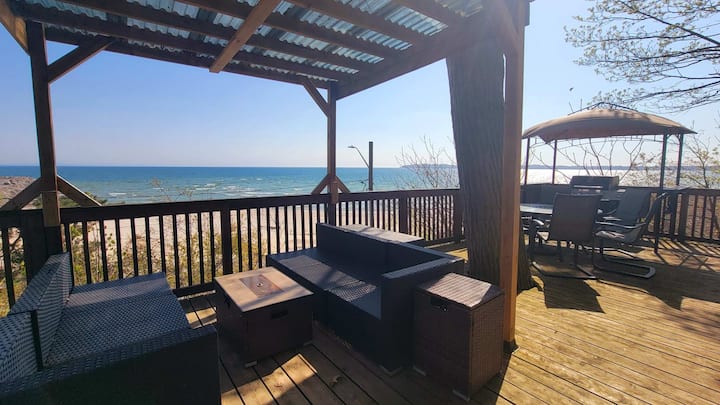 Waterfront 2br Loft W/ Sunset View! - Fort Érié