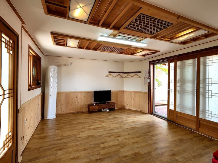 #한옥마을 #경기전 #벽화마을 #야시장 별채(해방 특실) - Jeonju-si