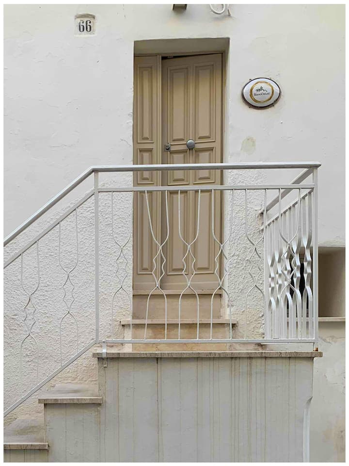 Biancostuni66, Le Piccole Case Bianche - Ostuni