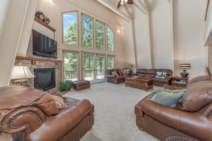 Lazy Bear Lair -Blue Lake Springs, A/c - Arnold, CA