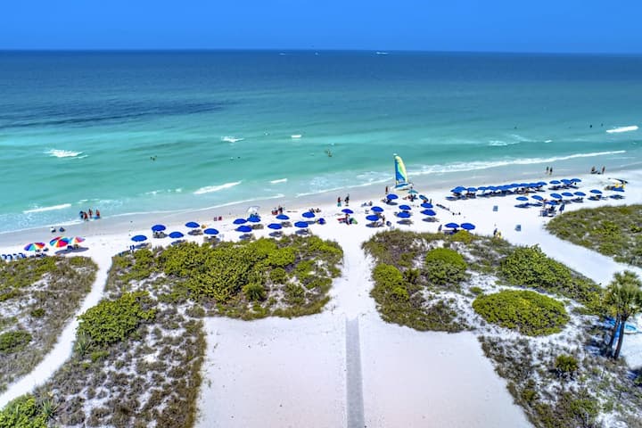 Private Beach, Gulf View From Balcony, Heated Pools, $185 Free Activities Daily, Outdoor Workout - Siesta Key, FL