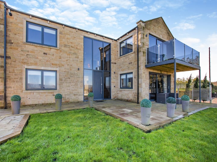 Dewhurst Farm - Clitheroe