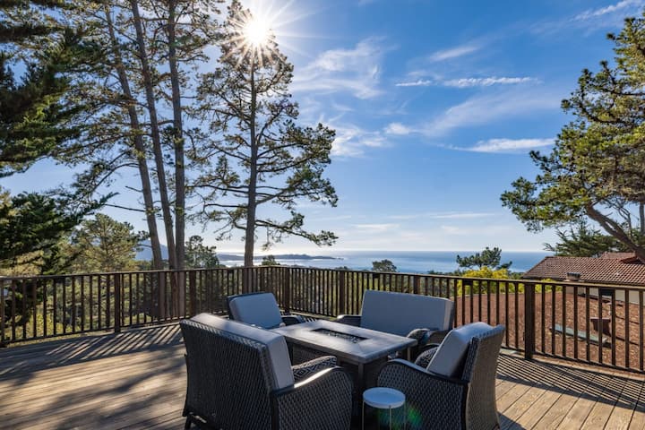 Pacific Panorama: Stunning Ocean Views And Pacific - Carmel-by-the-Sea, CA