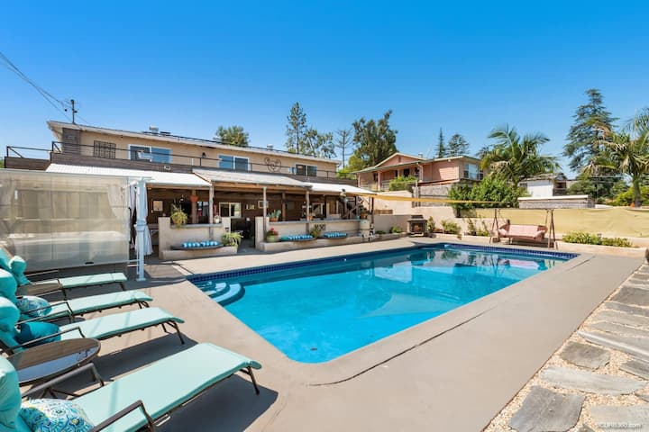 So Cal Charmer | Oversized Heated Pool & Hot Tub! - Escondido, CA
