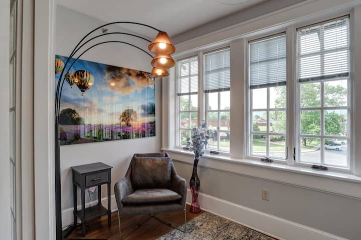 Historic Two Bedroom Charlotte Street Condo - Asheville, NC