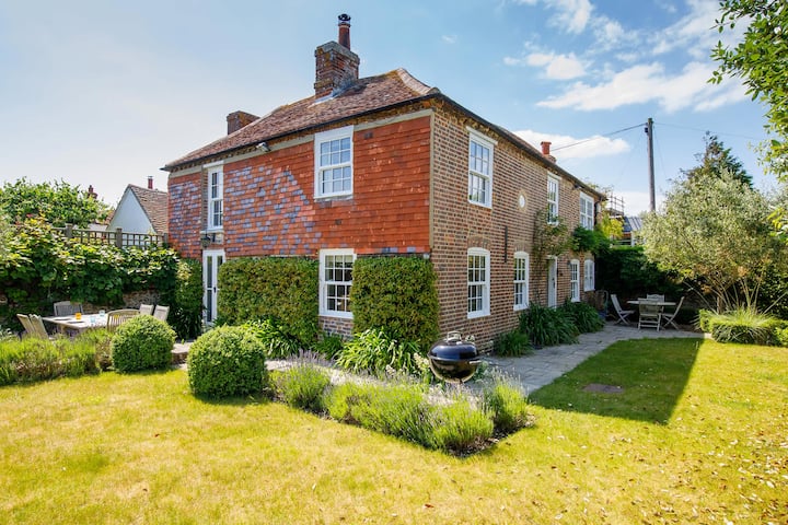 Country Cottage In Pretty Village / Quay Views - West Sussex
