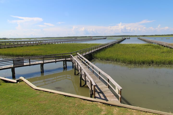 3br/2ba Home W/ Private Dock~ Reel Blessed - Folly Beach