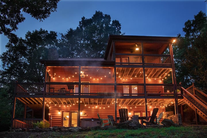 Hot Tub | Pool Table | Views | Private | Pets - Mineral Bluff, GA