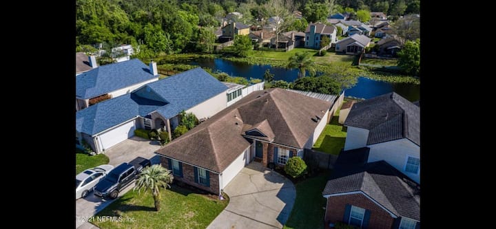 Cozy Lakeside Oasis 2.4mi To Town Cntr 6mi To Mayo - Jacksonville, FL