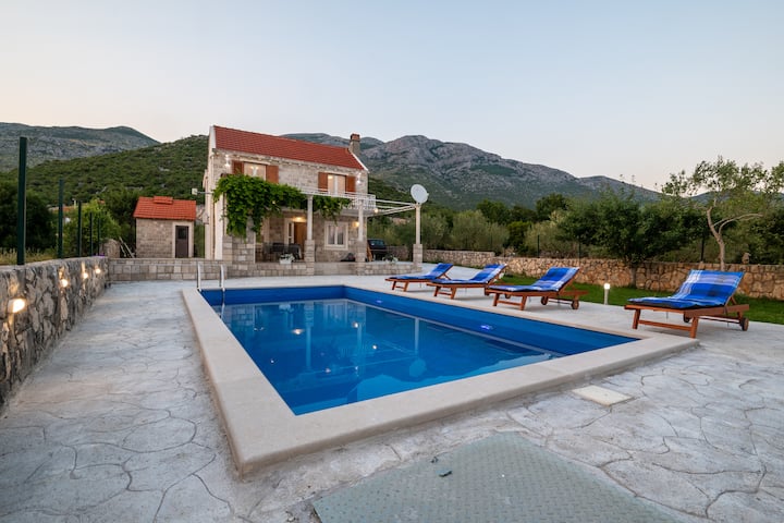 Villa Rustica - Three Bedroom House With Swimming Pool - Neum