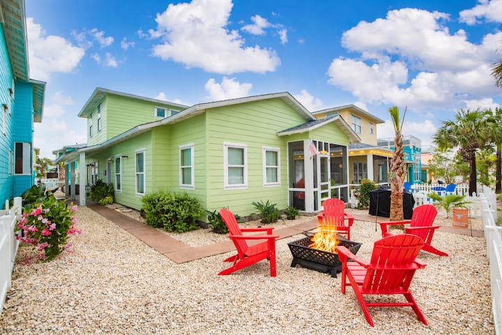 The Rtiz Tarpon | Porch Vibes + Beach Days - Port Aransas, TX
