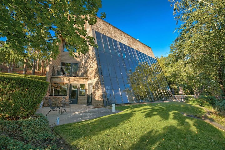 Scenic Retreat Awaits - Yakima, WA