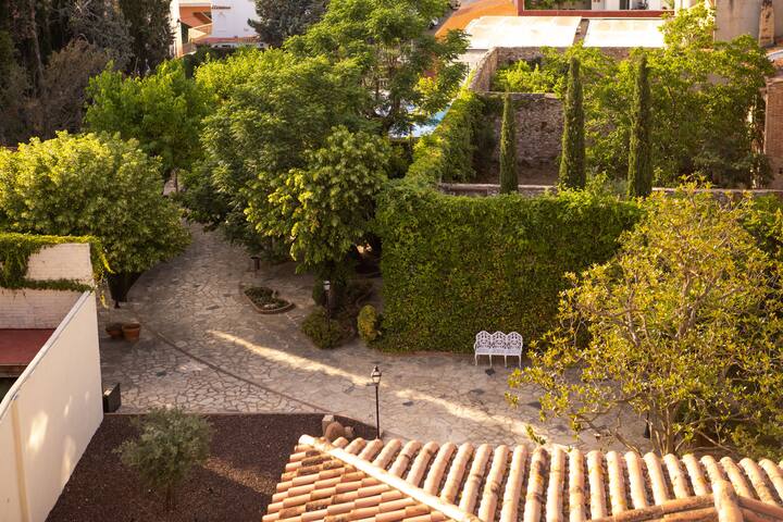 Superior Garden View Triple - Full Board 2 People - Montmeló