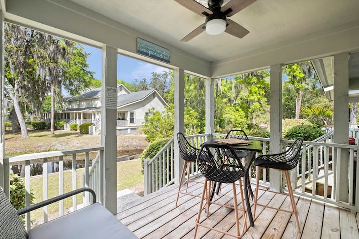Relaxing Retreat W/ Golf View & Pool, Hilton Head - Hilton Head Island, SC