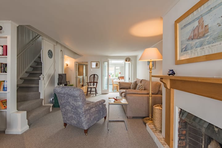Potters Cottage - Deal