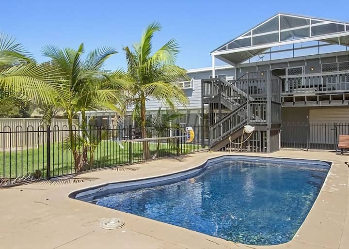 Hibiscus Close Beach Front Living - Long Beach