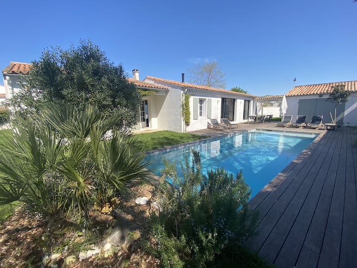 Villa Du Peu Des Hommes : Villa Neuve Avec Piscine - La Couarde-sur-Mer