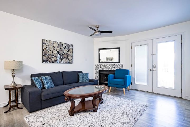 Cranberry Nest - Condo In Collingwood - Sleeps 5 - コリングウッド