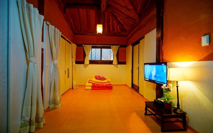 #한옥마을 #어진박물관 #경기전 #향교 진사(Jinsa) - Jeonju-si