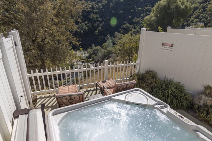 Eagle Nest - River Views/hot Tub/games/sleeps 6 - Yosemite National Park