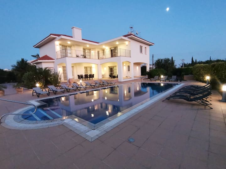 Orchard Blossom Private Villa With Pool - Cyprus