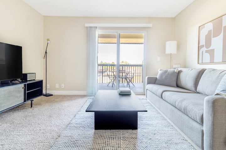 Blueground | Foster City, Gym, Pool, Nr Highways - Redwood City, CA