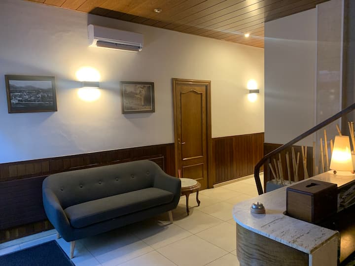 Family Room For 5 People - Amer