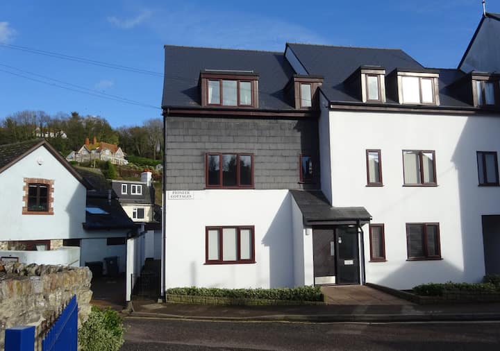 Pioneer Apt No 3 - Seaton