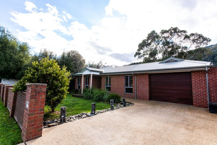 Mountbatten - Bright