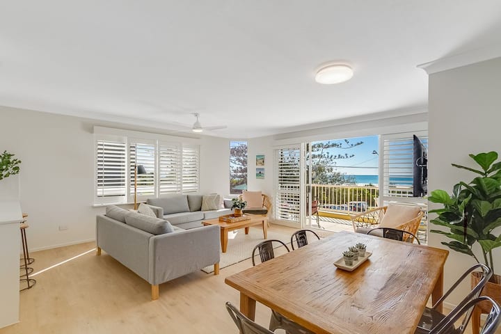 Beach Pines 5 - North Kirra Beachfront - Min. 3n - Tweed Heads