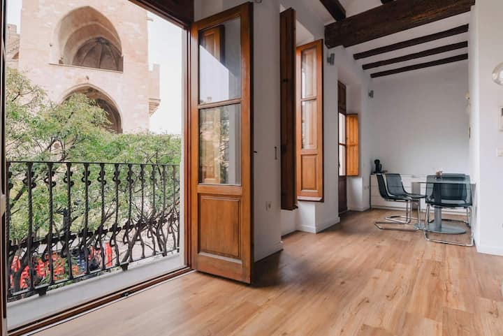 1 Bedroom Apartment In Front Of Serranos Towers - Valencia