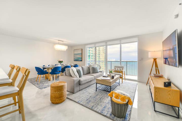 Direct Ocean View Condo | Free Parking - Miami
