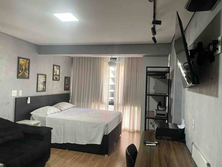 Garvey Vista Para Piscina Centro Da Cidade - Brasilia (Brazil)