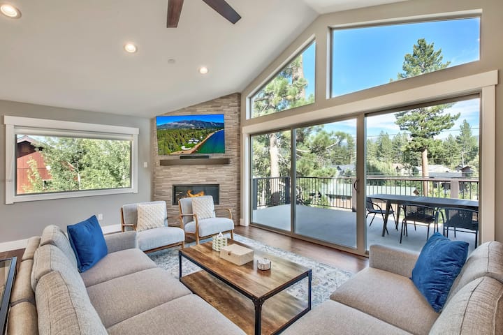 Mountain Base Camp:hot Tub, Air Conditioning, Dogs - South Lake Tahoe, CA