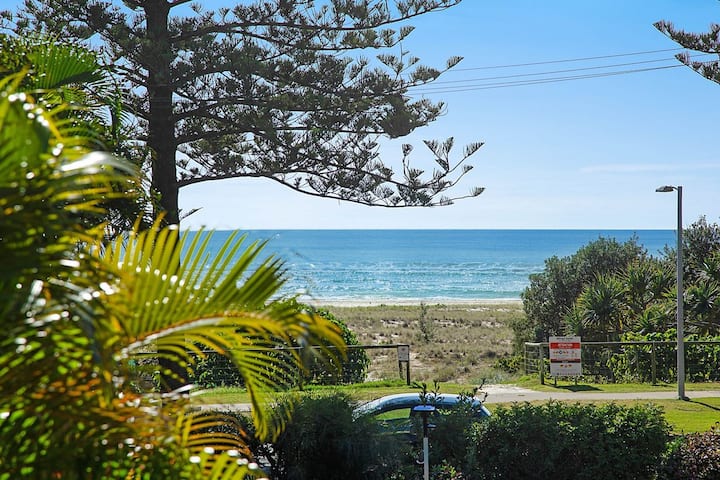 San Chelsea 16 - Beachfront Bilinga - Coolangatta