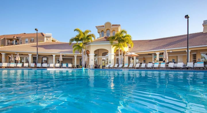 Spacious 6br Condo, 15 Min To Disney, Resort Perks - Orlando