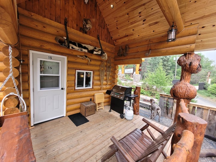 Site 15 Trapper Glamping Bunkie Small Urban Farm - Kenora