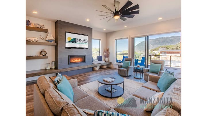 Light House - Manzanita, OR