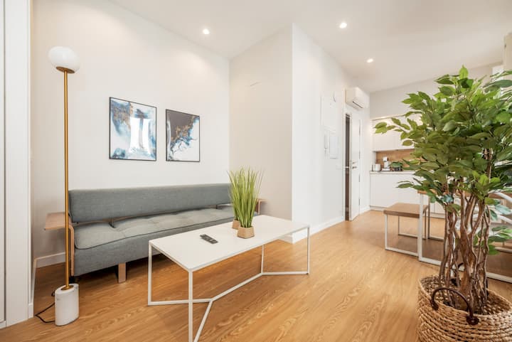Stylish And Bright Studio - Puerta Del Sol - Madrid